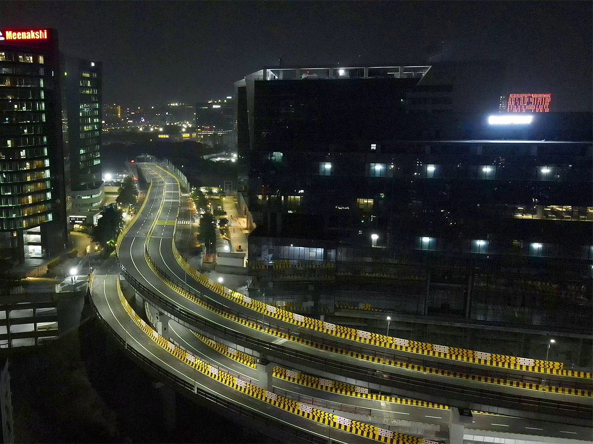 Hyderabad: Shilpa Layout flyover, Gachibowli Photos Goes Viral - Sakshi